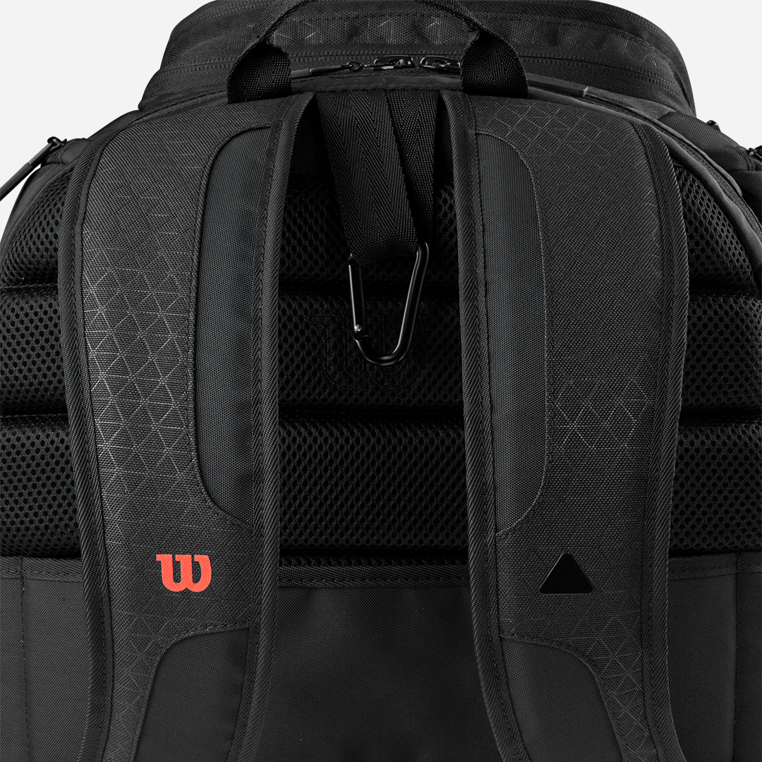 윌슨 WR8037901001 클래시 V3 백팩 블랙/인프라레드 (2025)